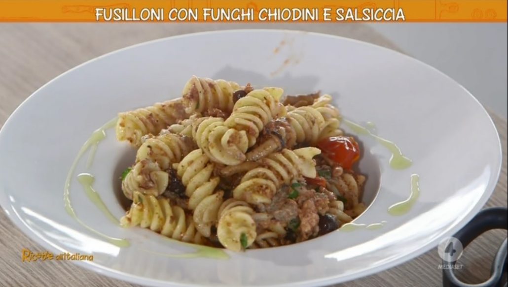 Ricette all’italiana | Ricetta fusilloni con funghi e salsiccia di Anna ...