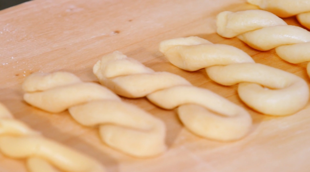 Giusina in cucina | Ricetta biscotti treccina di Giusina Battaglia