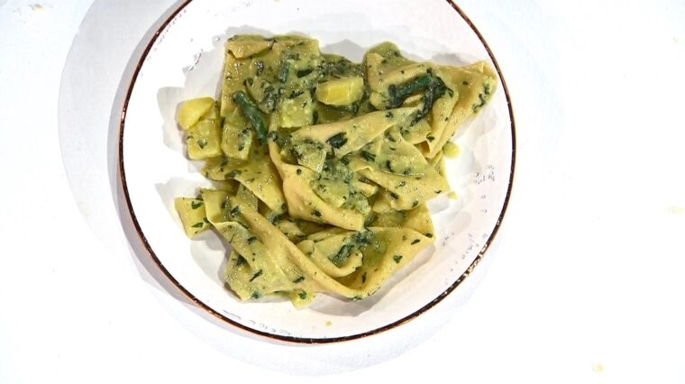 É sempre mezzogiorno | Ricetta mandilli al pesto di Ivano Ricchebono