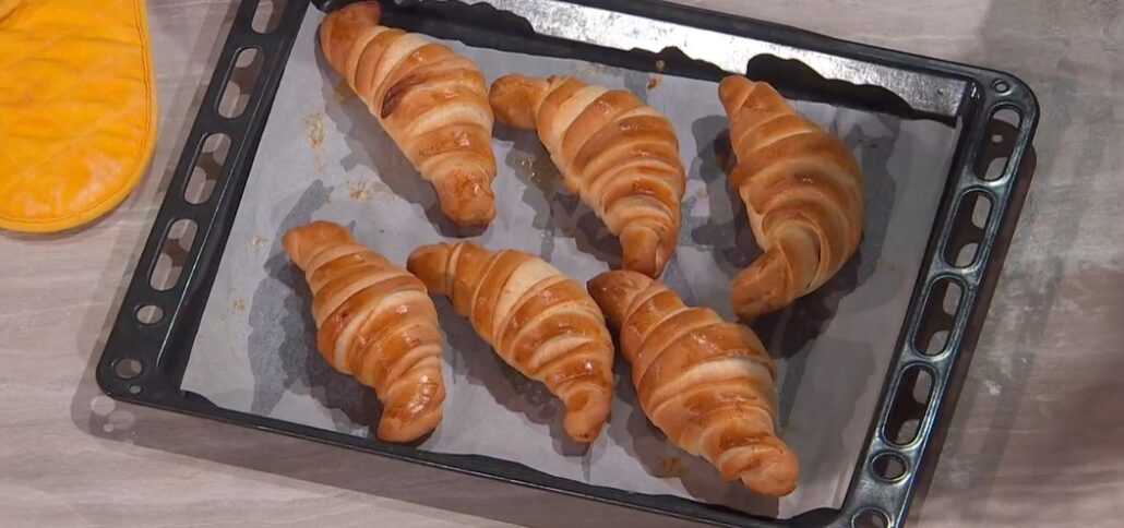 É sempre mezzogiorno | Ricetta cornetti salati di Fulvio Marino