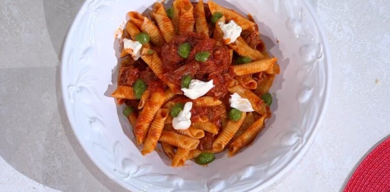 É sempre mezzogiorno | Ricetta pasta mamma Lella di Federico Marzo