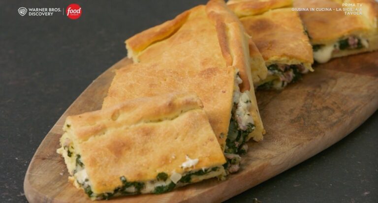 Giusina in cucina | Ricetta scacciata nissena di Giusina Battaglia