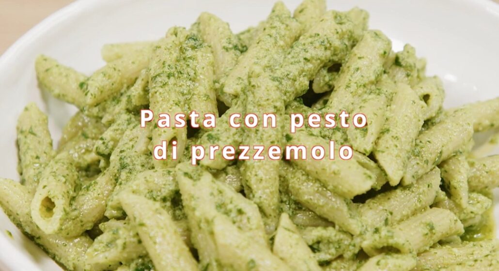 In cucina con Luca Pappagallo | Ricetta pasta con pesto di prezzemolo